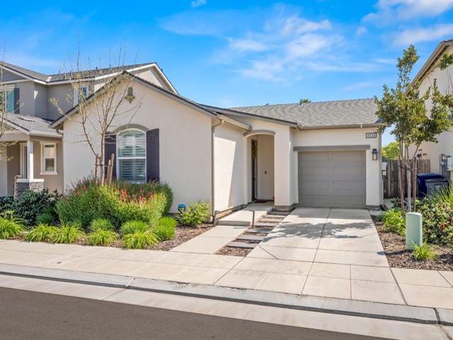 4034 N Vaughan Ave, Fresno, CA 93723