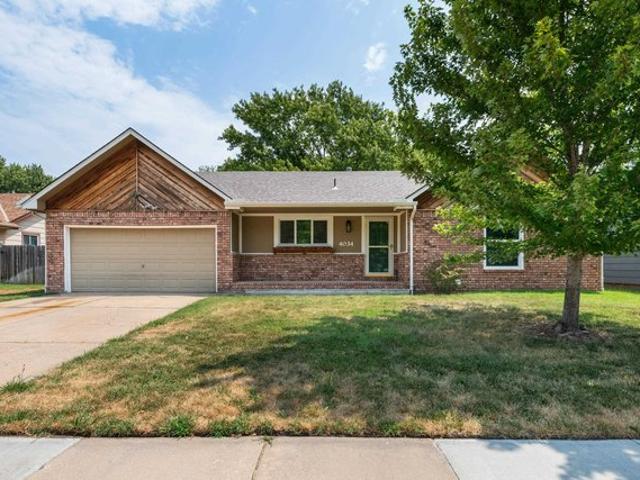 4034 Danbury St, Bel Aire, KS 67220