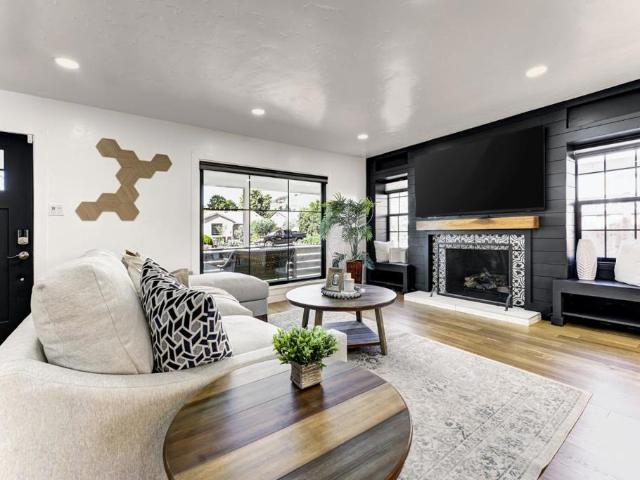4034 Holly Drive