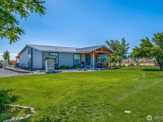 4035 Road Q SW, Quincy, WA 98848