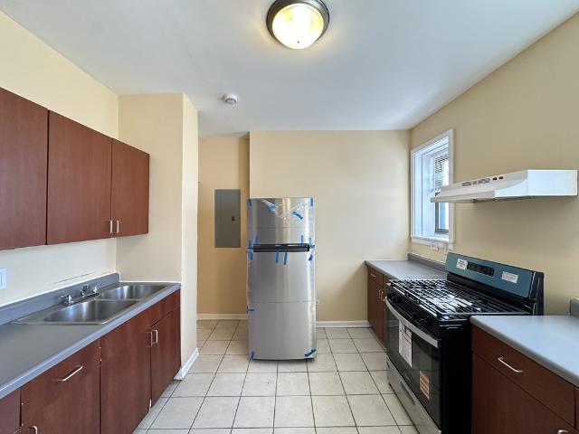 4035 W Gladys Ave, Unit 2N, Chicago, IL 60624 | MLS #12577