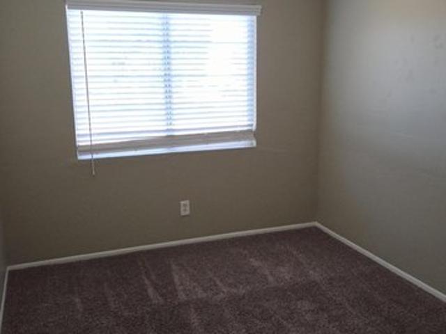 4035 W Mesquite Ln, Phoenix, AZ 85019