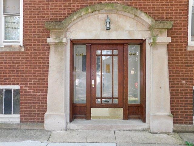 4035 45 W Argyle St, Chicago, IL 60630