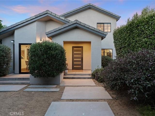 4036 Moore St, Los Angeles, CA 90066