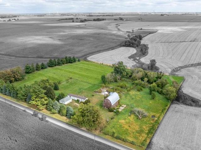 4037 N Mammoser Rd, Stockton, IL 61085