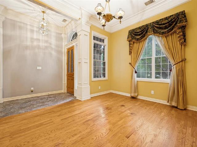 4037 Cotswold Court