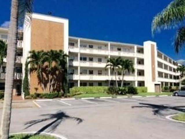 4037 Hythe C, Boca Raton, FL 33434