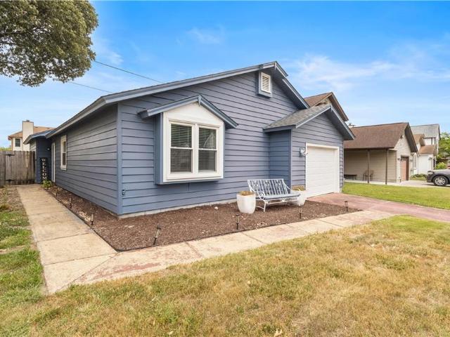 4037 Smokey Lake DR