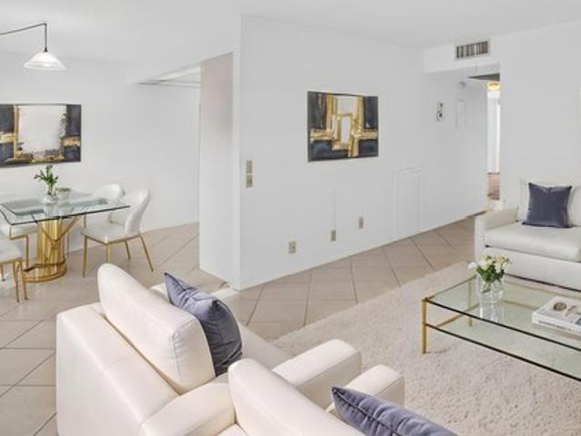4039 Hythe C, Boca Raton, FL 33434