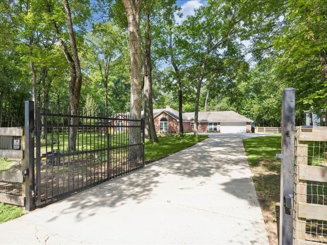 40307 Pipestone Road