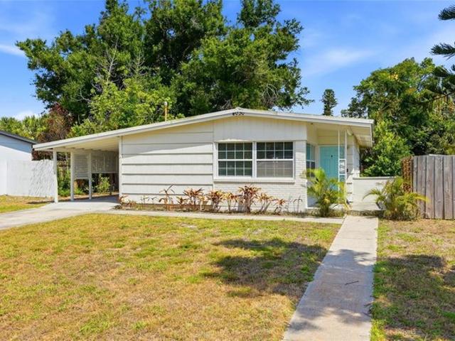 4030 Marlin Dr SE, Saint Petersburg, FL 33705