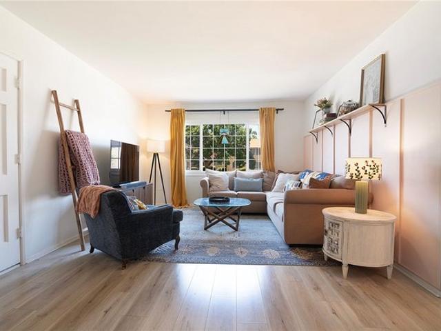 4030 Abourne Rd Apt A, Los Angeles, CA 90008