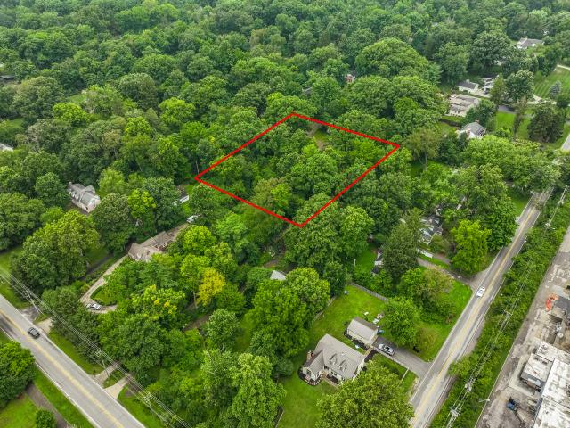 4030 E 62nd St, Indianapolis, IN 46220 | MLS #22091 | Compass