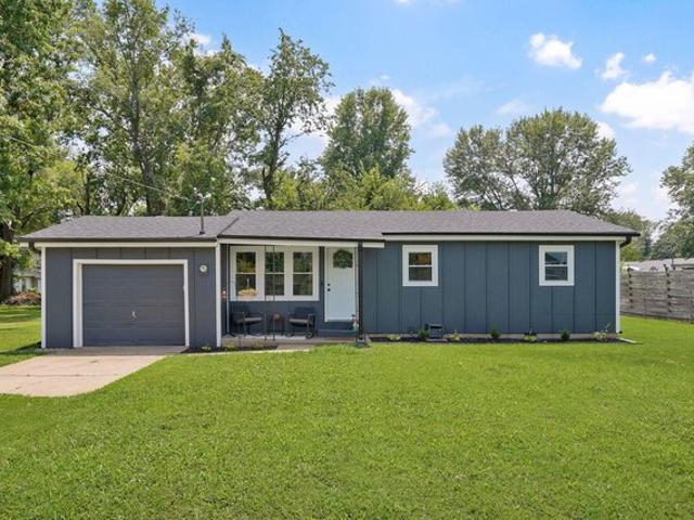 4030 W Collings St, Springfield, MO 65803