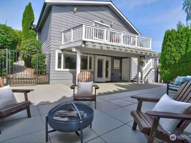 4030 26th Ave W, Seattle, WA 98199