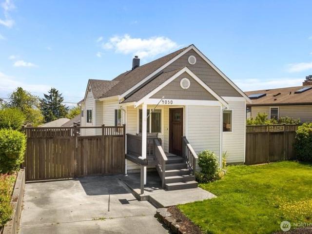 4030 38th Ave SW, Seattle, WA 98126