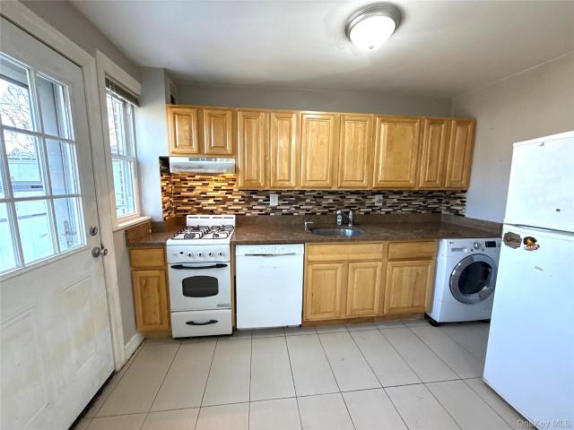 4030 44th Street | Compass