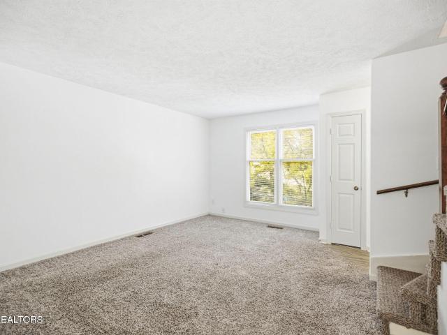 4031 NW Heather Court Ave Court