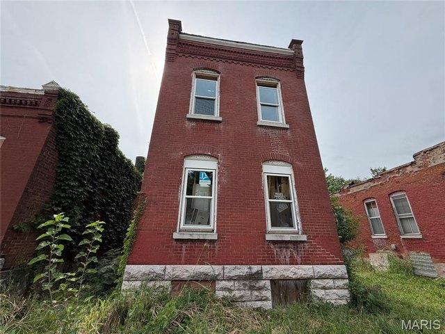 4031 California Ave, Saint Louis, MO 63118