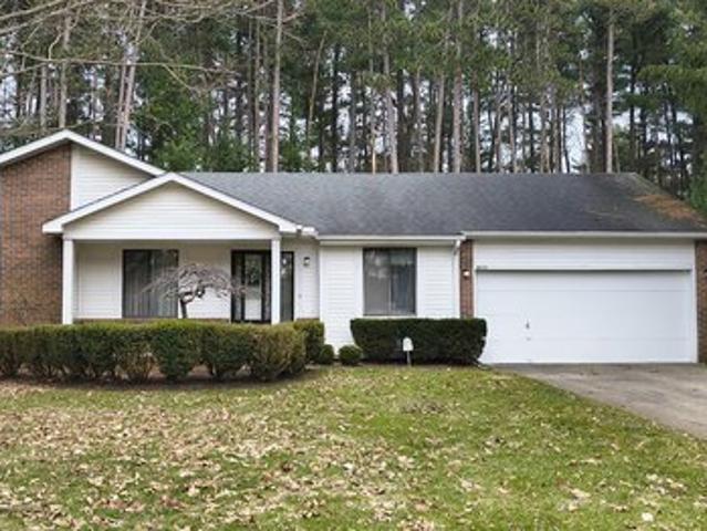 4031 Emerald Pines Dr, Commerce Township, MI 48390
