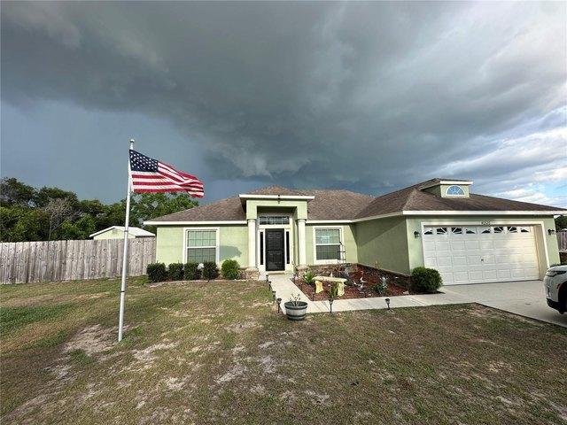 40320 W 2nd Ave, Umatilla, FL 32784