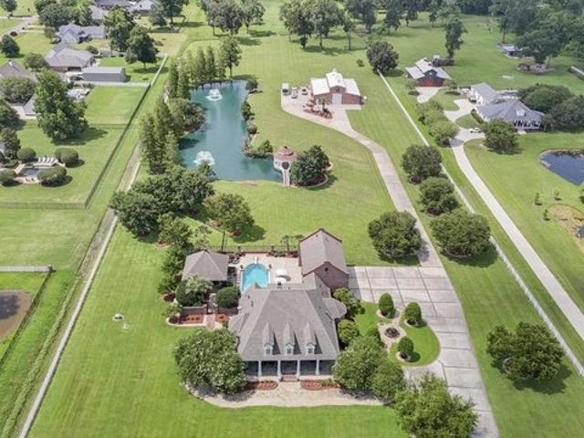 40322 Loosemoore Rd, Gonzales, LA 70737