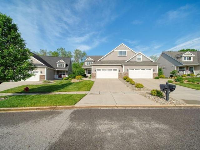 4032 Stoneridge Dr, Jackson, MI 49203