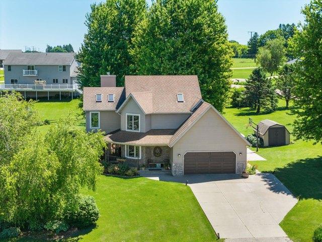 4032 Twin Ct, Ridgeway, WI 53582