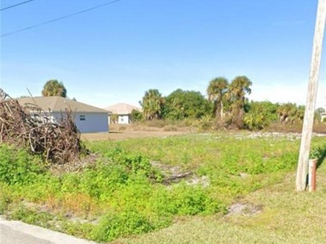 4032 29th St SW, Lehigh Acres, FL 33976