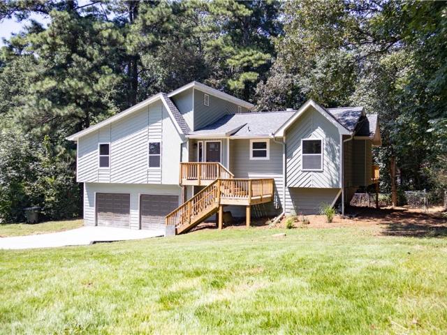 4033 Maxanne Drive NW