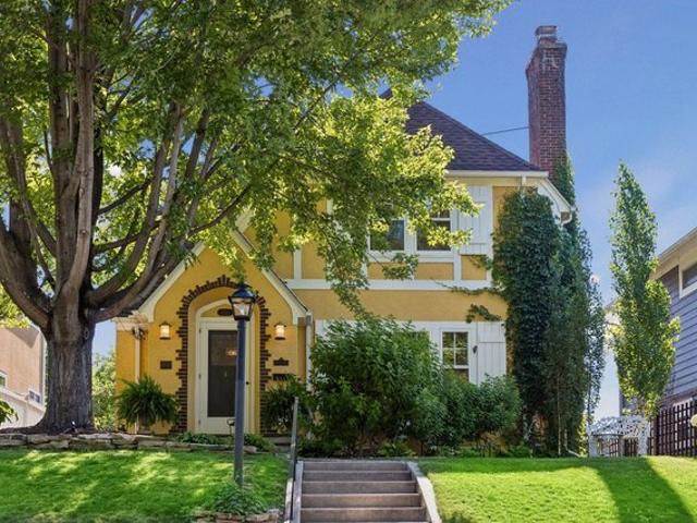 4033 Ewing Ave S, Minneapolis, MN 55410