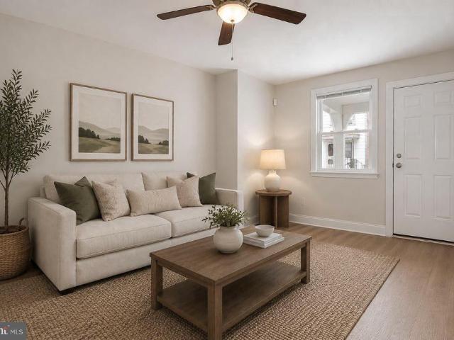4033 Glendale Street