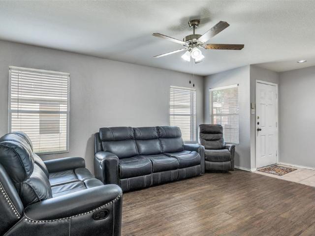4033 Shawnee Trail
