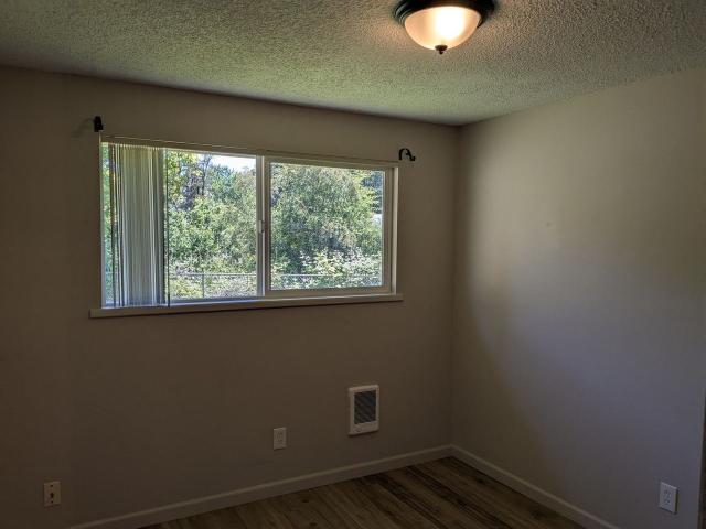 403 3 Bedroom Apartment for Rent at 280 Evergreen Dr, Independence, OR 97351