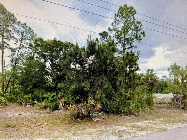 403 17th St E, Lehigh Acres, FL 33972