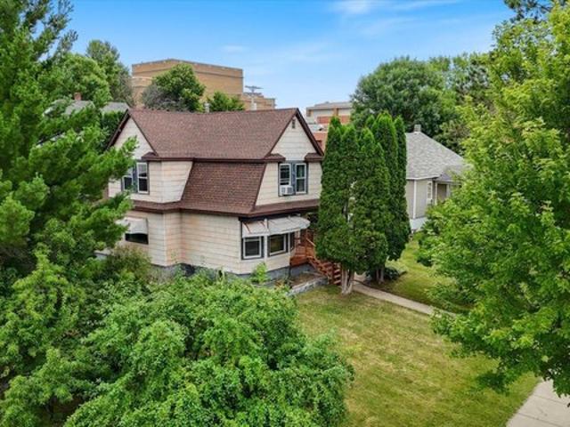 403 Cole St, Coleraine, MN 55722