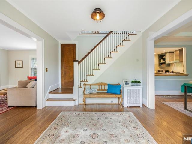 403 Colonial Road