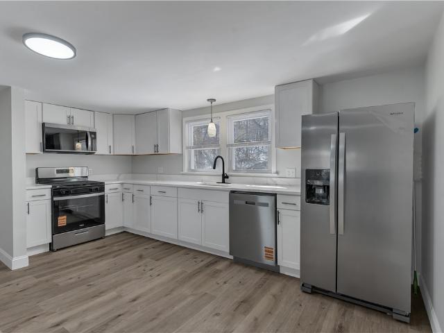 403 Commonwealth Ave, Warwick, RI 02886 | MLS #1406 | Compass