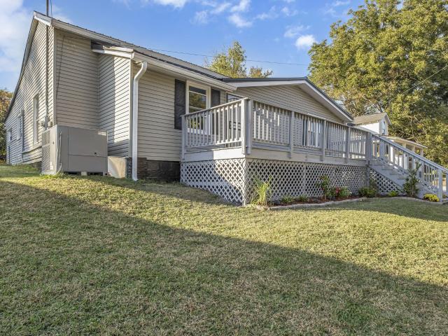 403 Carpenter St, Mount Pleasant, TN 38474 | MLS #3069 | Compass