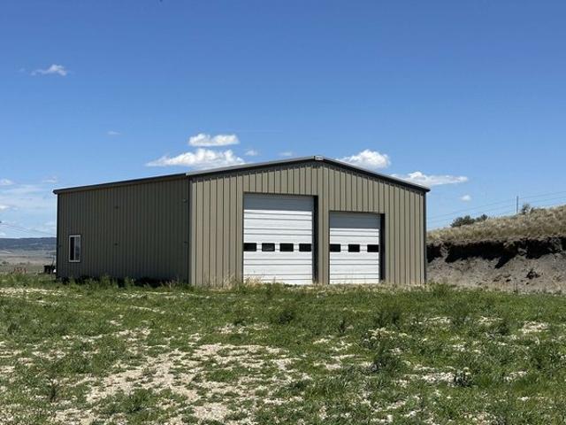 403 and 411 Valley View Ln, Edgemont, SD 57735