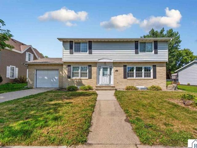 403 Adams St E, Arlington, MN 55307