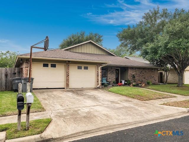 403 Alamogordo Dr, Victoria, TX 77904 | MLS #612128