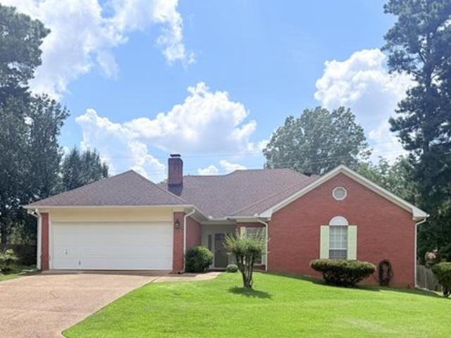 403 Autumn Creek Dr, Ridgeland, MS 39157