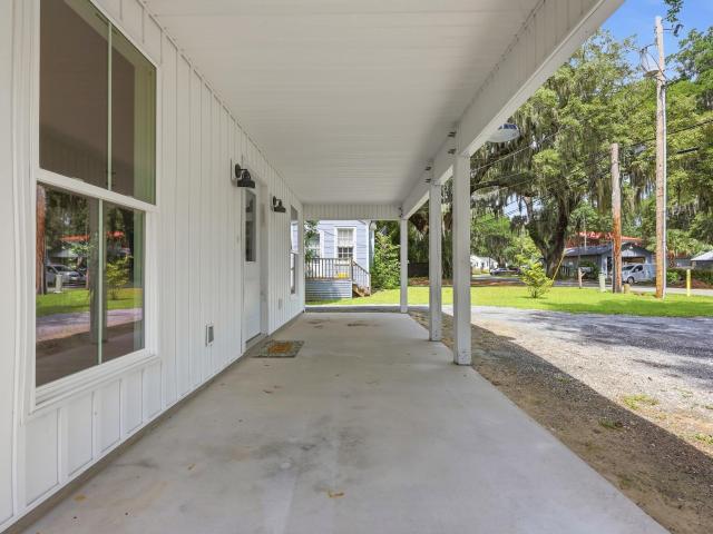 403 Bayview Dr