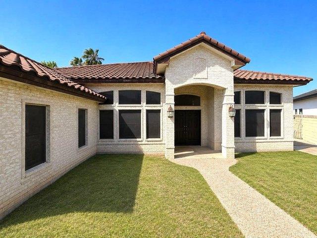 403 Beringer Ct, Laredo, TX 78041
