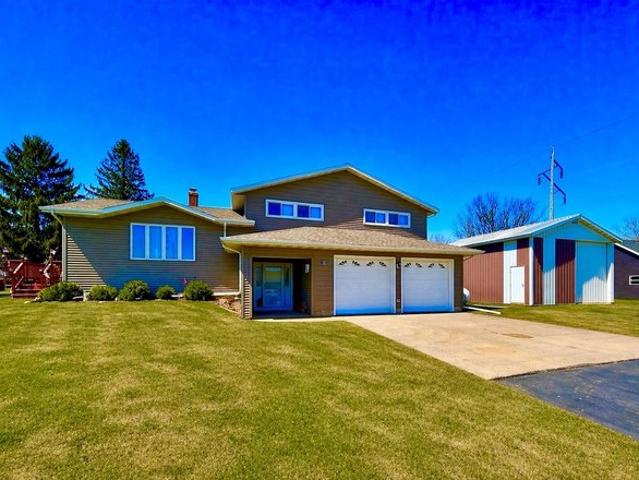 403 Bluebird Ln, Loyal, WI 54446