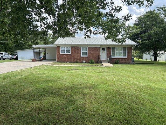 403 Breezeel School Rd, Benton, KY 42025