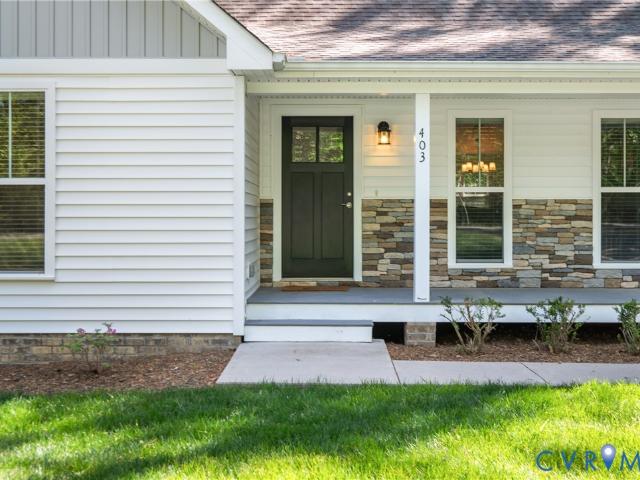 403 Briarwood Circle