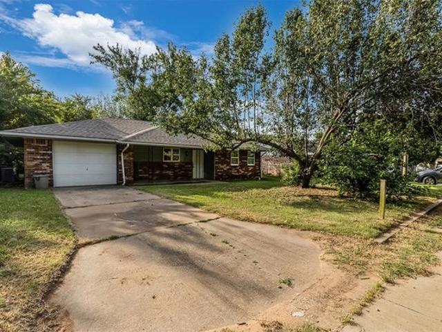 403 Butler Dr, Shawnee, OK 74804