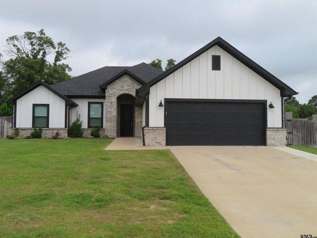403 Deer Point Cv, Chandler, TX 75758
